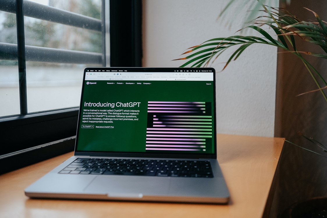 11 outils IA indispensables pour être plus productif au travail