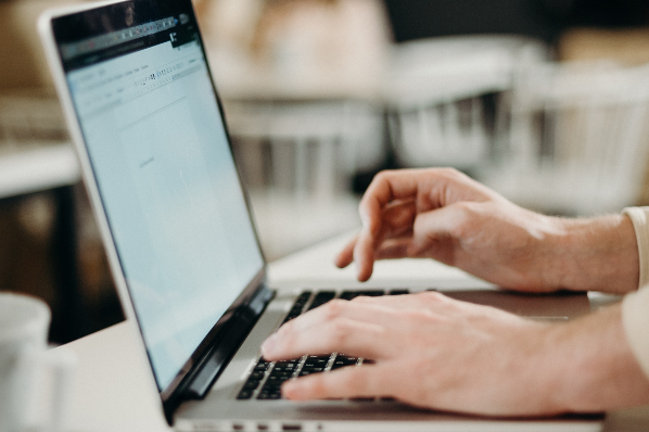 Quelle formule de politesse utiliser ? 29 manières de finir un email